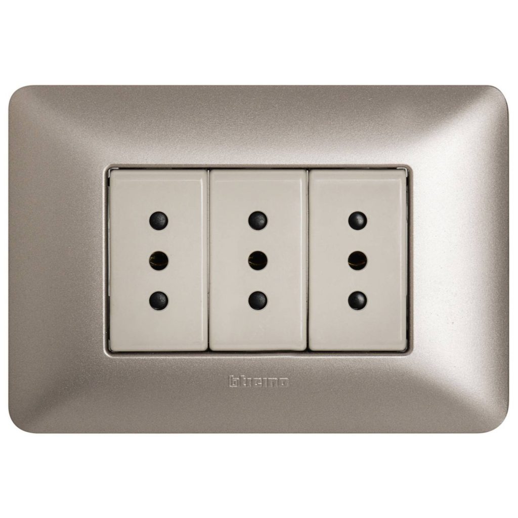 Tomacorriente Triple | Ferretería Online